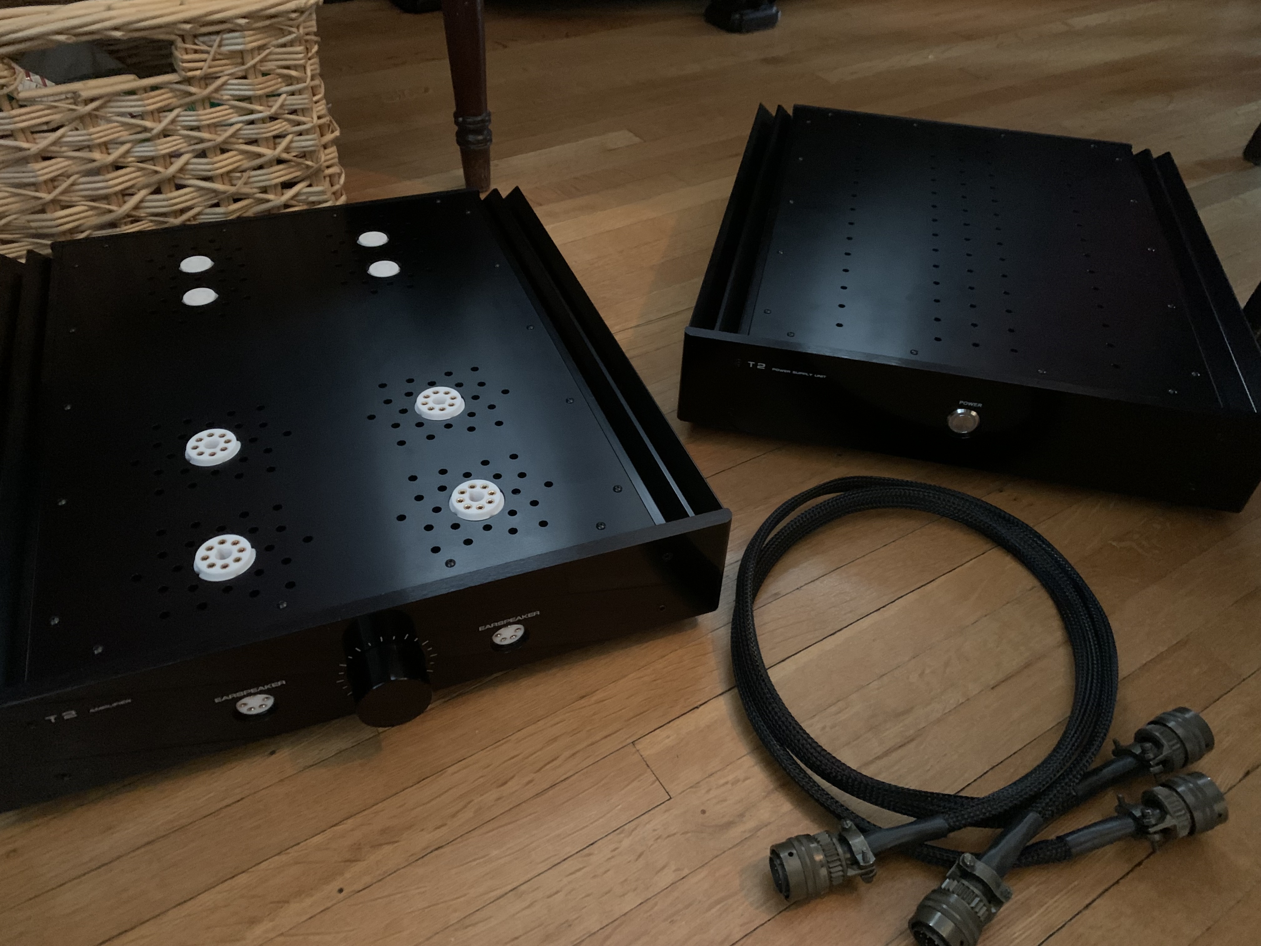 DIY Stax KG T2 Amplifier Custom Chassis | Headphone Reviews and ...