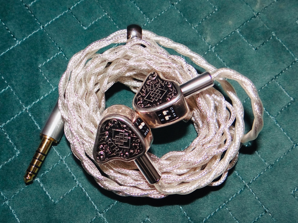 Flip Ears - Artha Argentum | Headphone Reviews and Discussion - Head-Fi.org