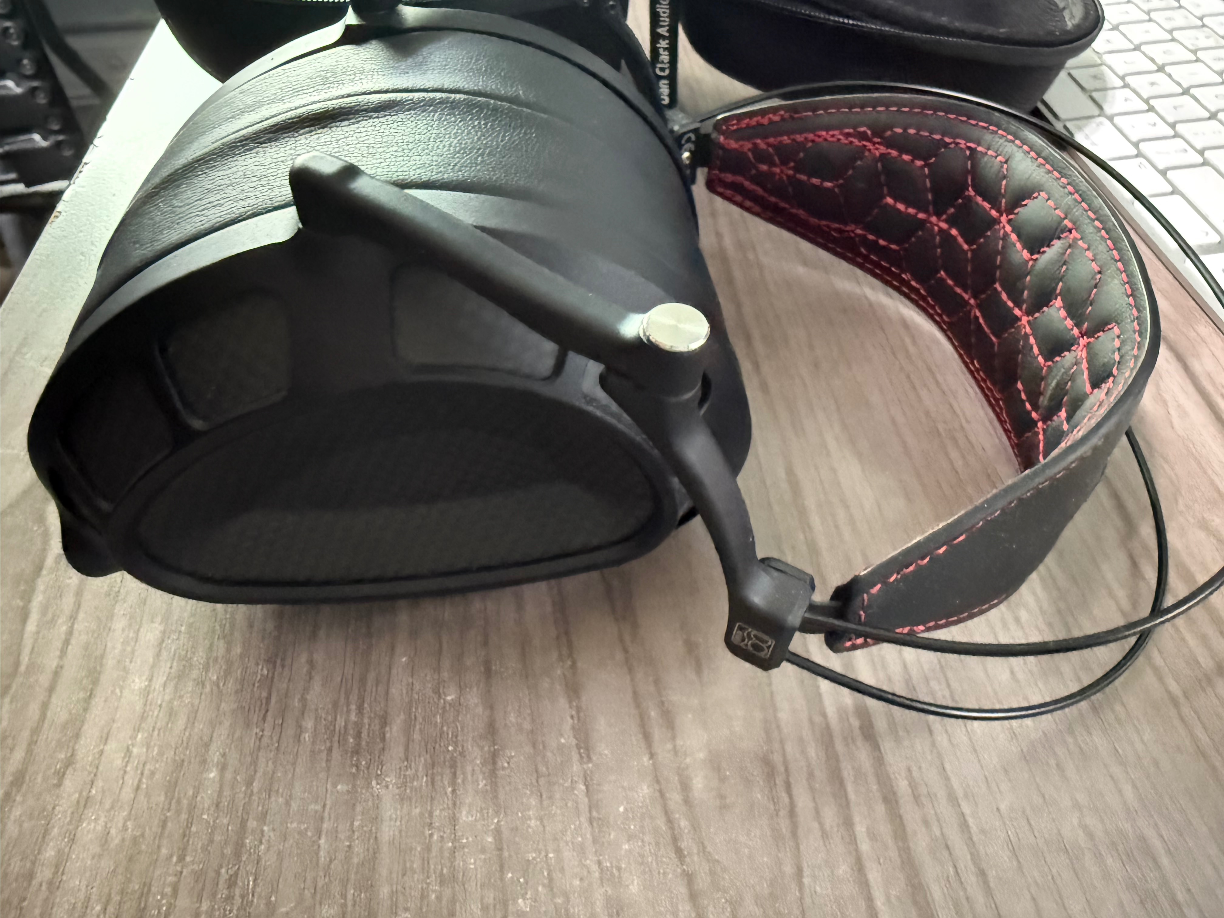 Sold: Dan Clark Audio DCA Stealth Headphones Complete with 4.4mm Cable ...
