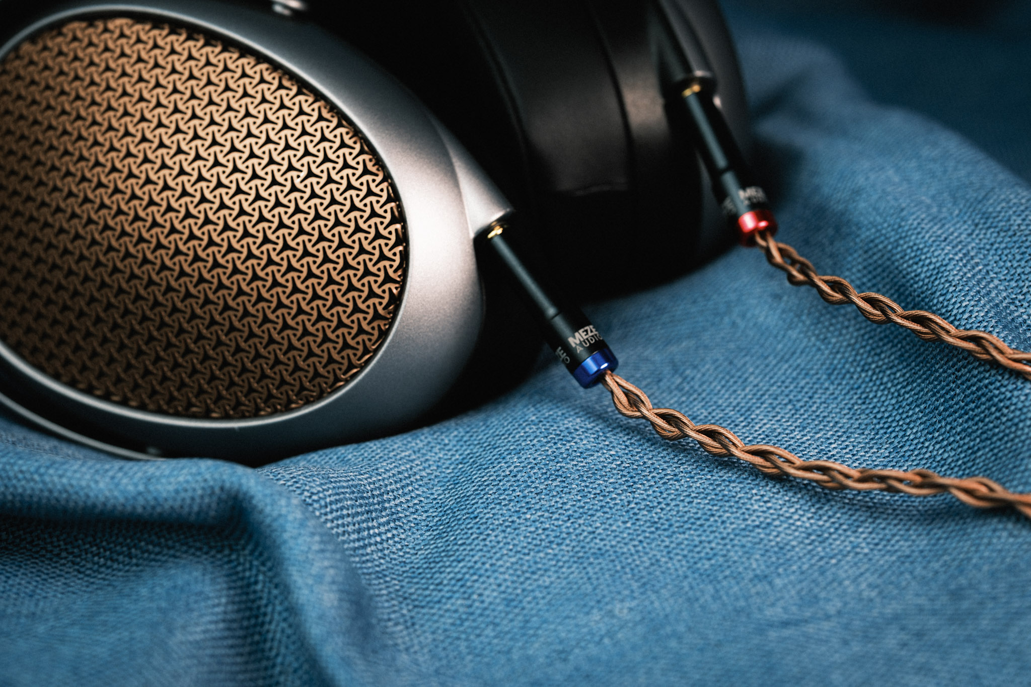 Pics of Headphones... Rules: ONE PIC. NO WORDS! | Page 944 | Headphone ...