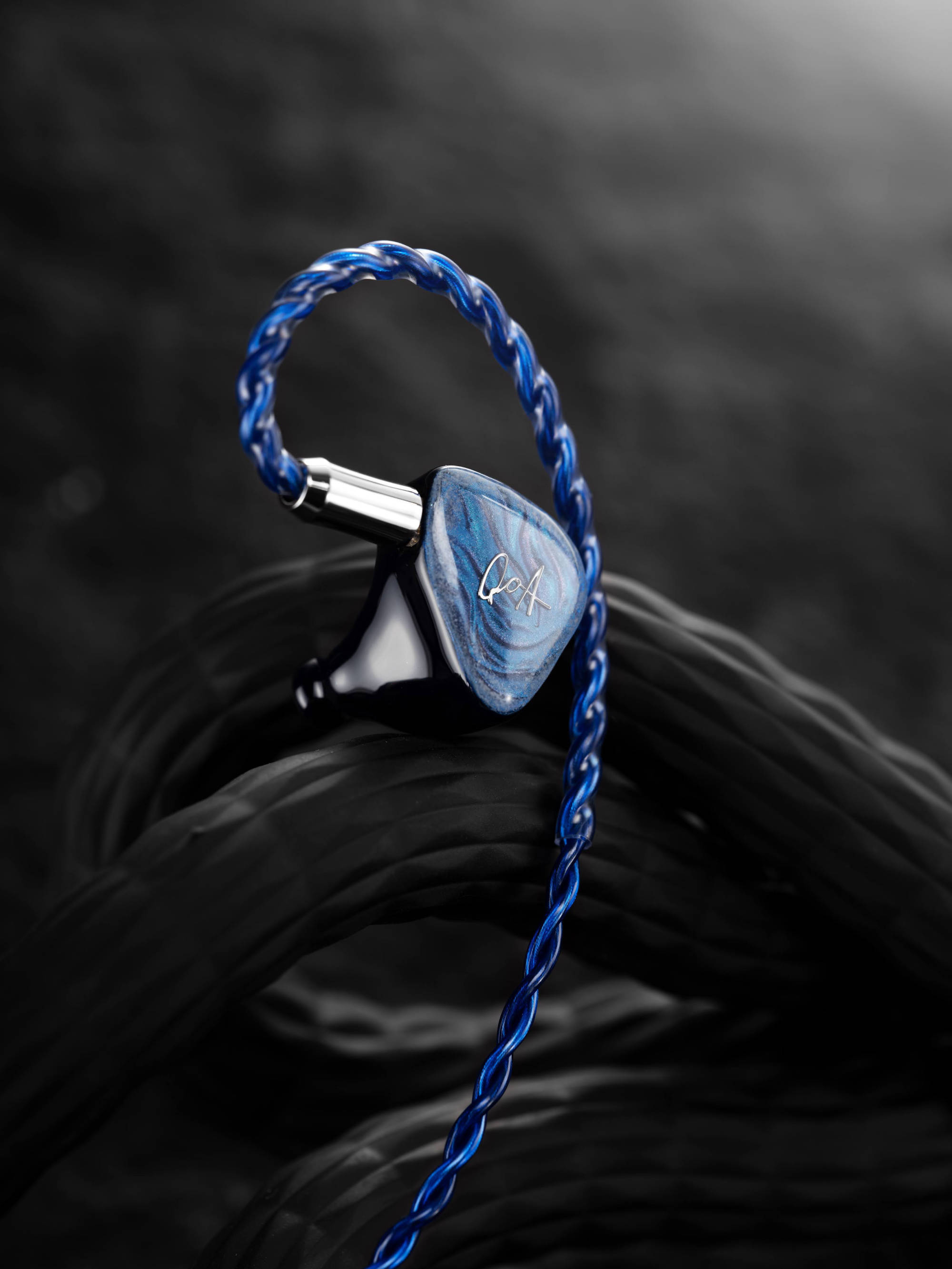 Queen of Audio x Eir Aoi Misty Blue | Headphone Reviews and Discussion ...