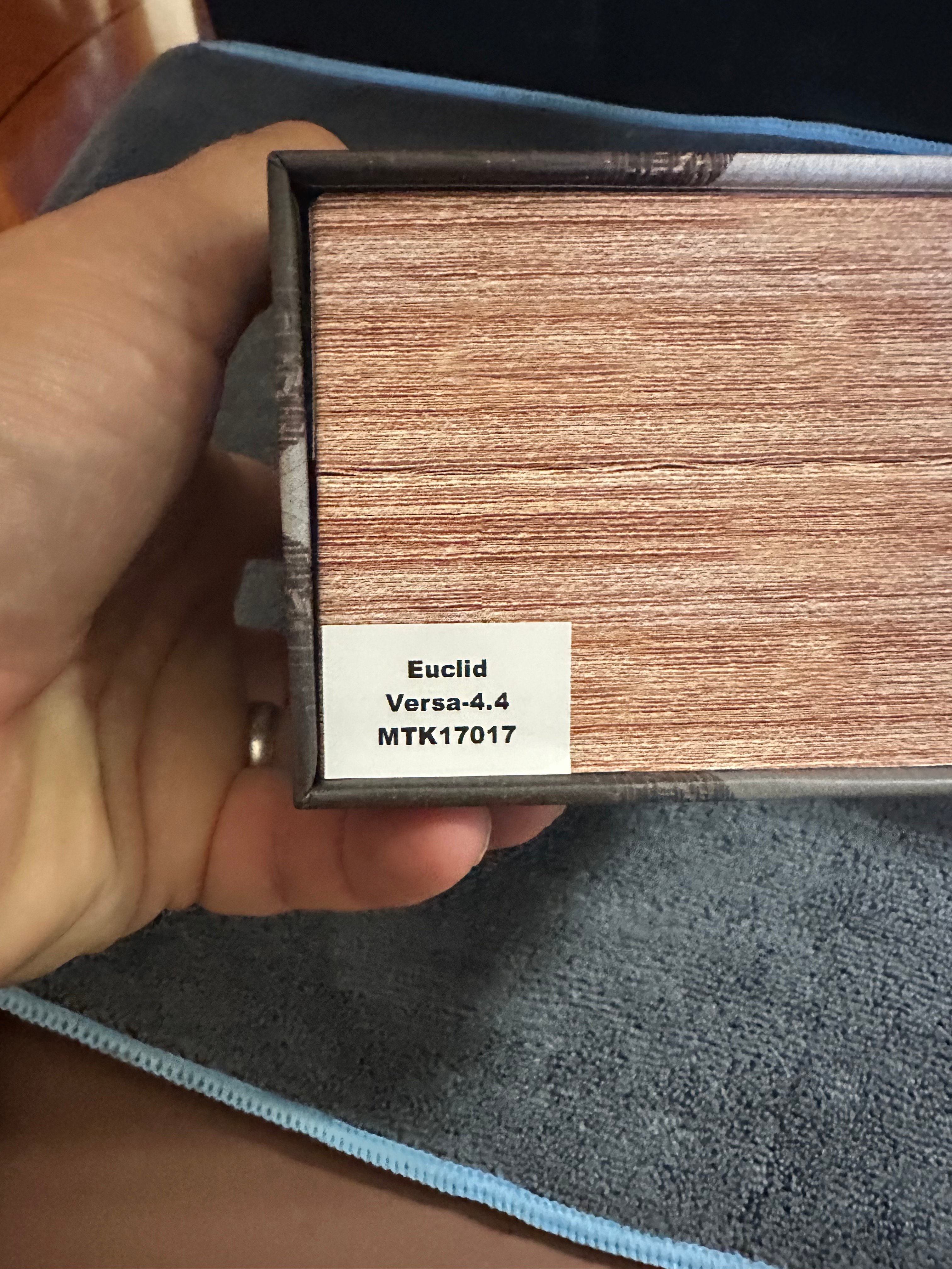 Sold: Eletech Euclid 4.4mm Versa 2-pin and MMCX - mint | Headphone Reviews and Discussion - Head ...