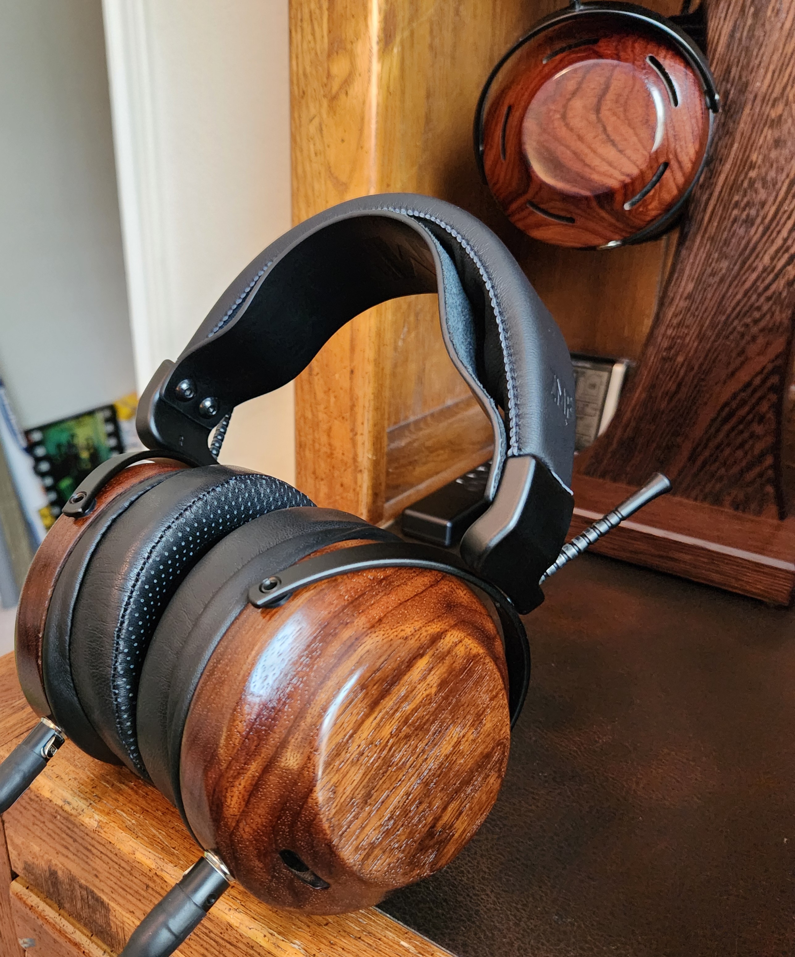 THE WATERCOOLER HEADPHONE EDITION – Headphones, Amps, DACs, and desktop ...