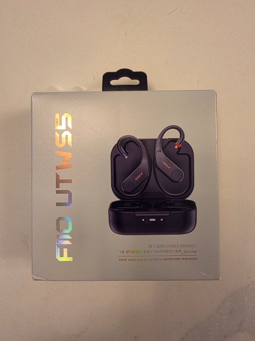 Fiio UTWS5 2025 Universal TWS adapter for IEMs - Really like new ...