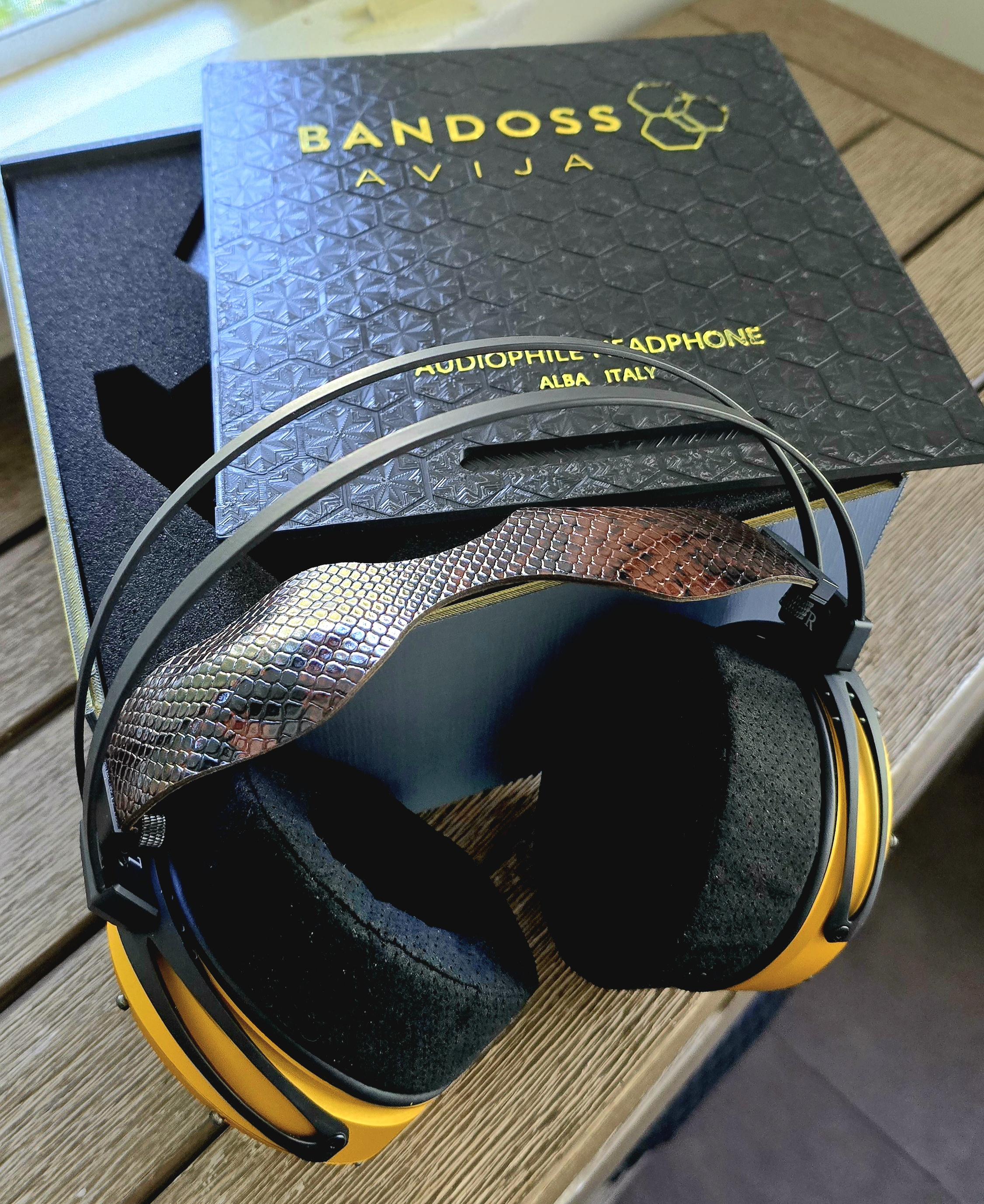 THE WATERCOOLER HEADPHONE EDITION – Headphones, Amps, DACs, and desktop ...