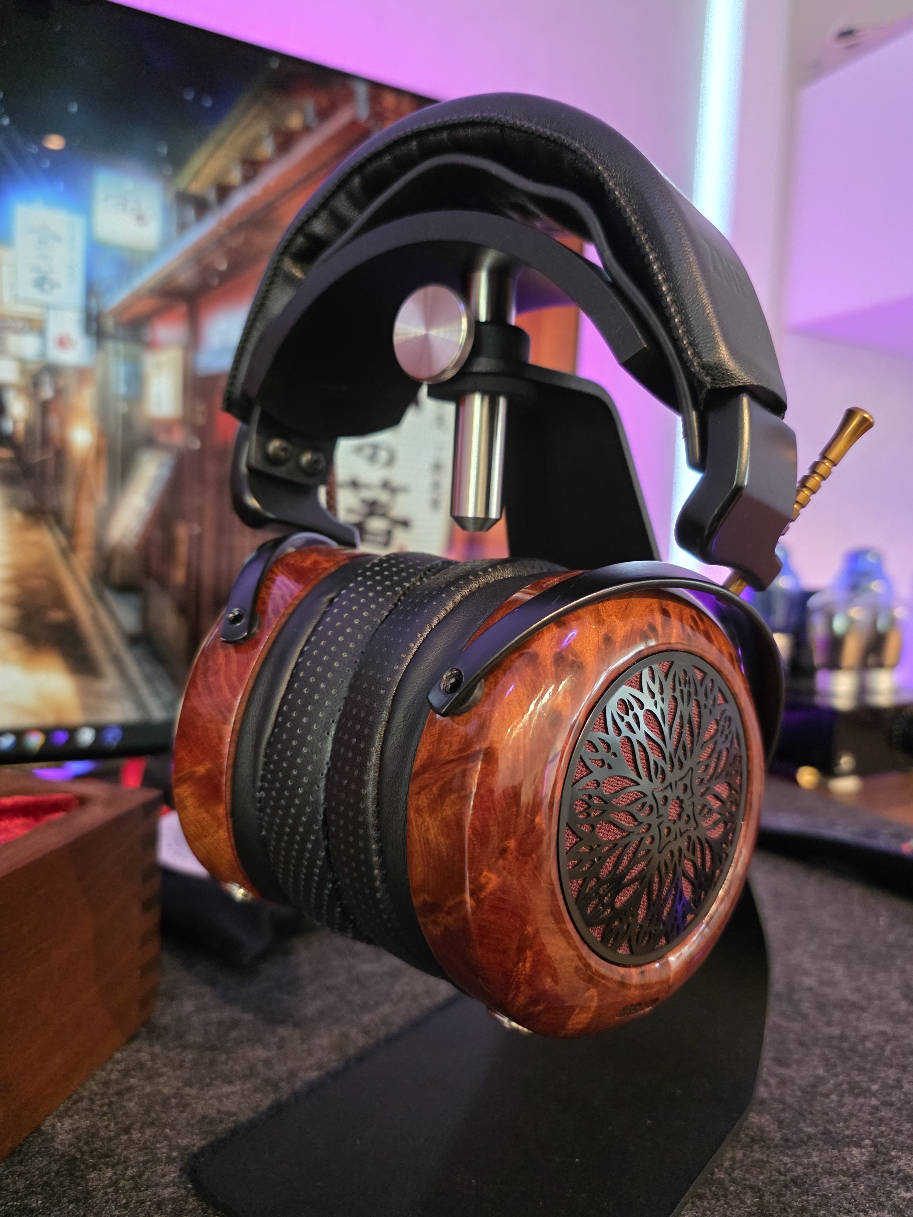 Sold: ZMF Atrium Redwood Burl Limited Edition | Headphone Reviews and ...
