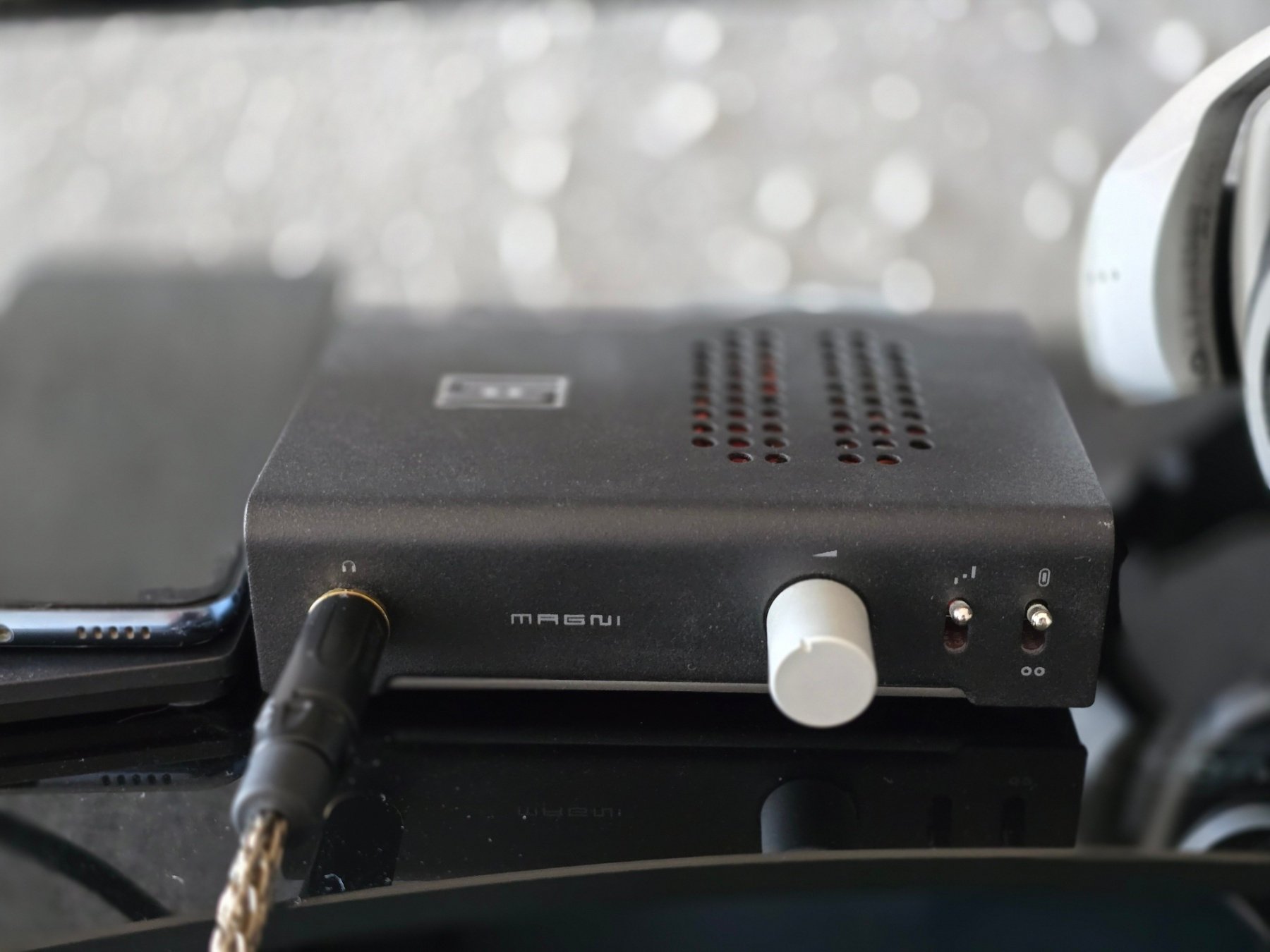 Schiit Magni Unity AMP with modular DAC | Headphone Reviews and ...
