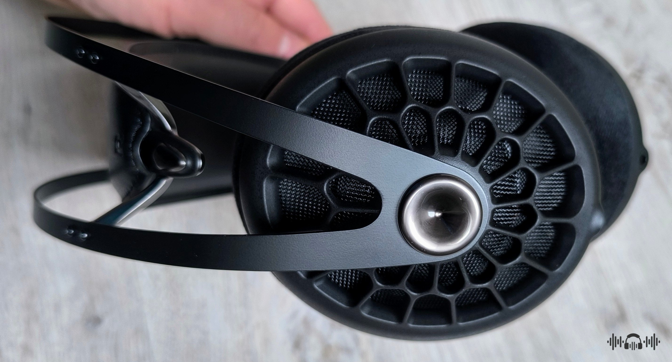 Meze Audio introduces 105 AER - open-back, versatile headphones | Page ...