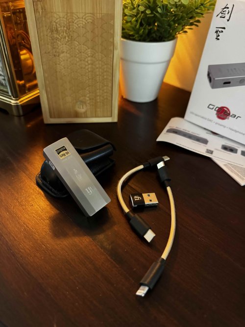 Closed: IfI GoBar Kensei with Campfire Audio MagSafe phone attachment ...