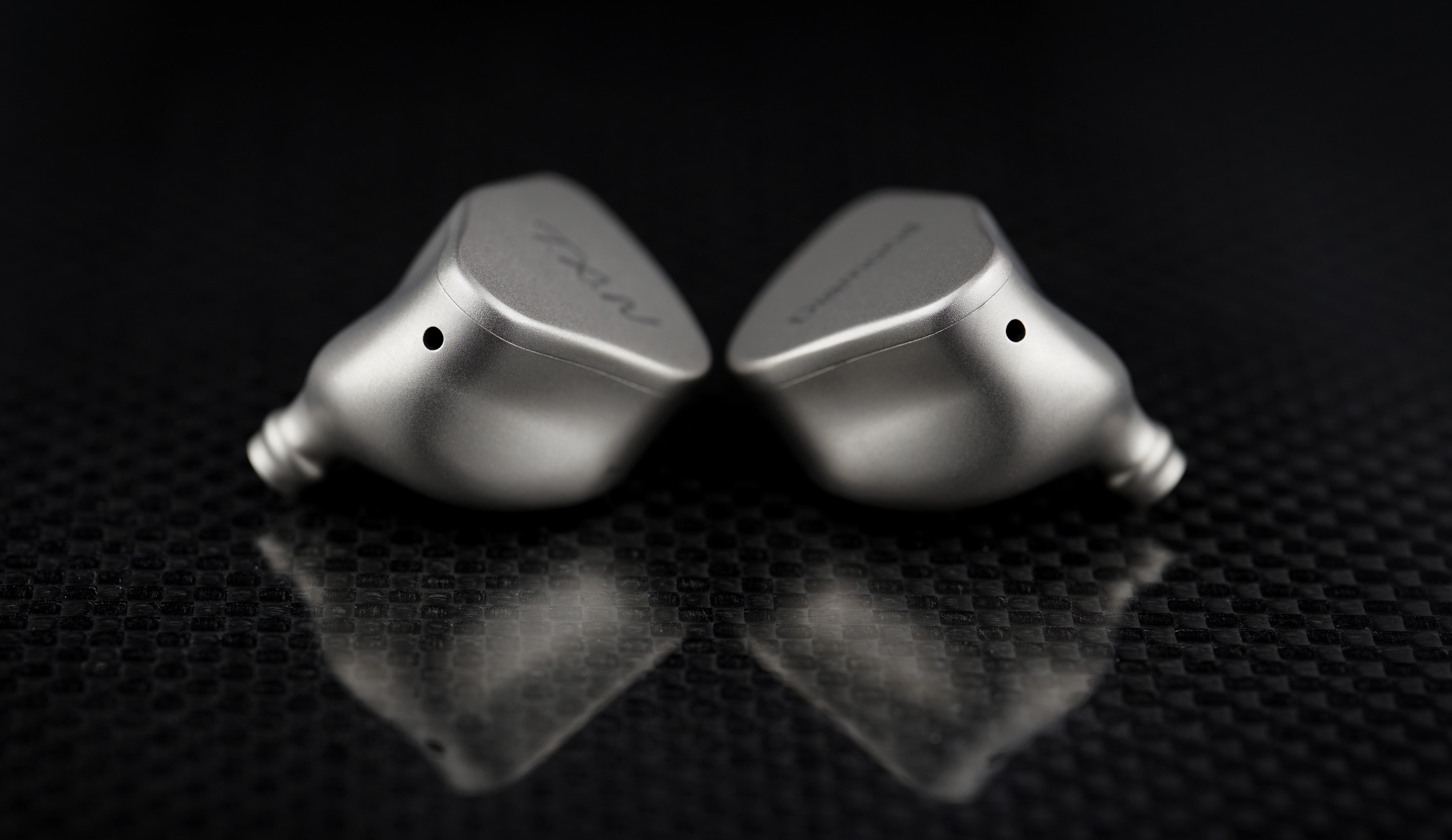 TXN Diamond In-Ear Monitors | Diamond Diaphragm, Titanium Shell ...