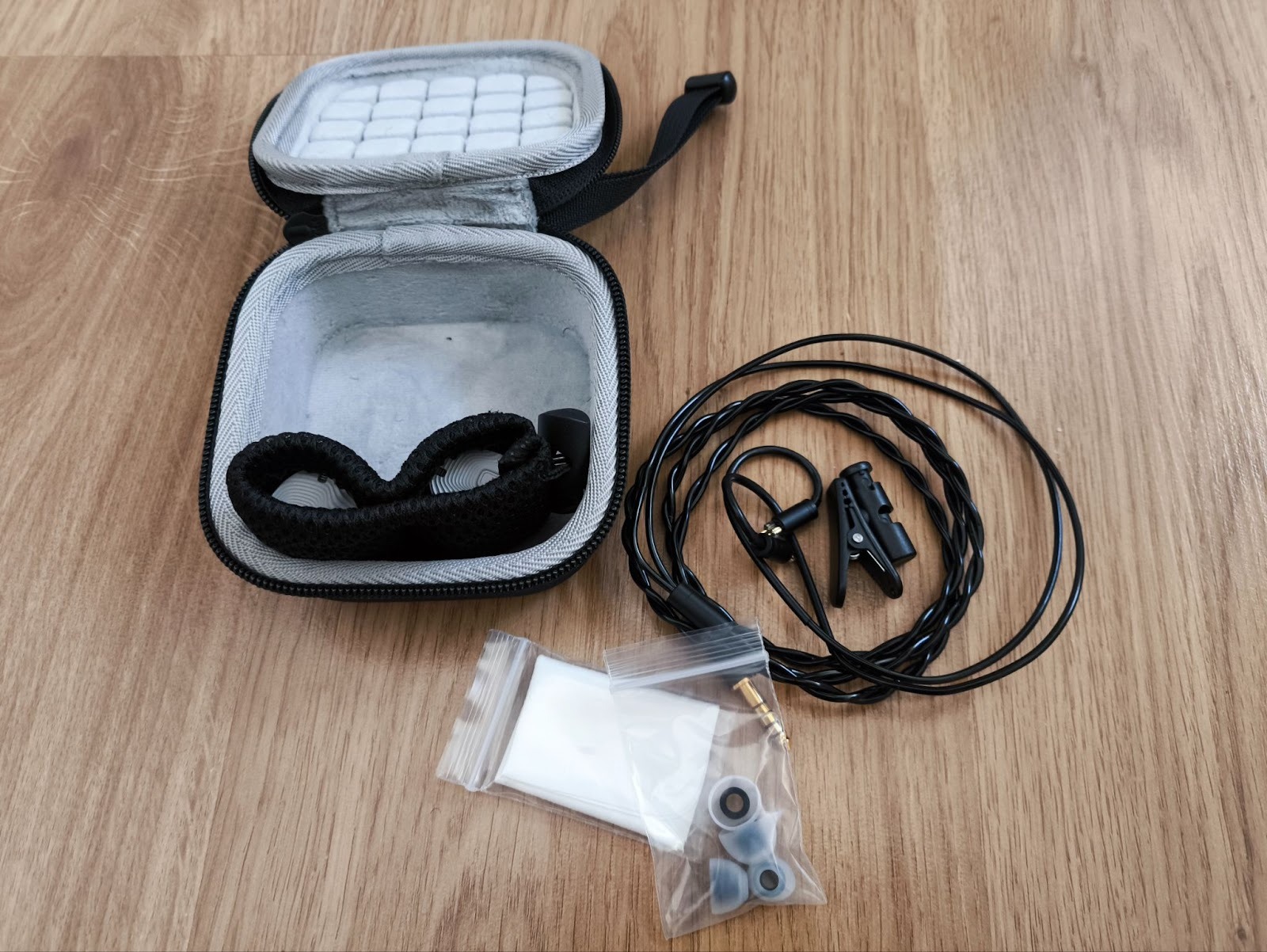 YU9 (Fish 9) Que | Headphone Reviews and Discussion - Head-Fi.org