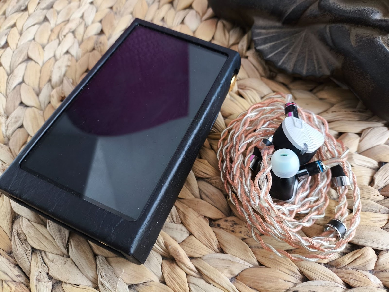 YU9 (Fish 9) Que | Headphone Reviews and Discussion - Head-Fi.org