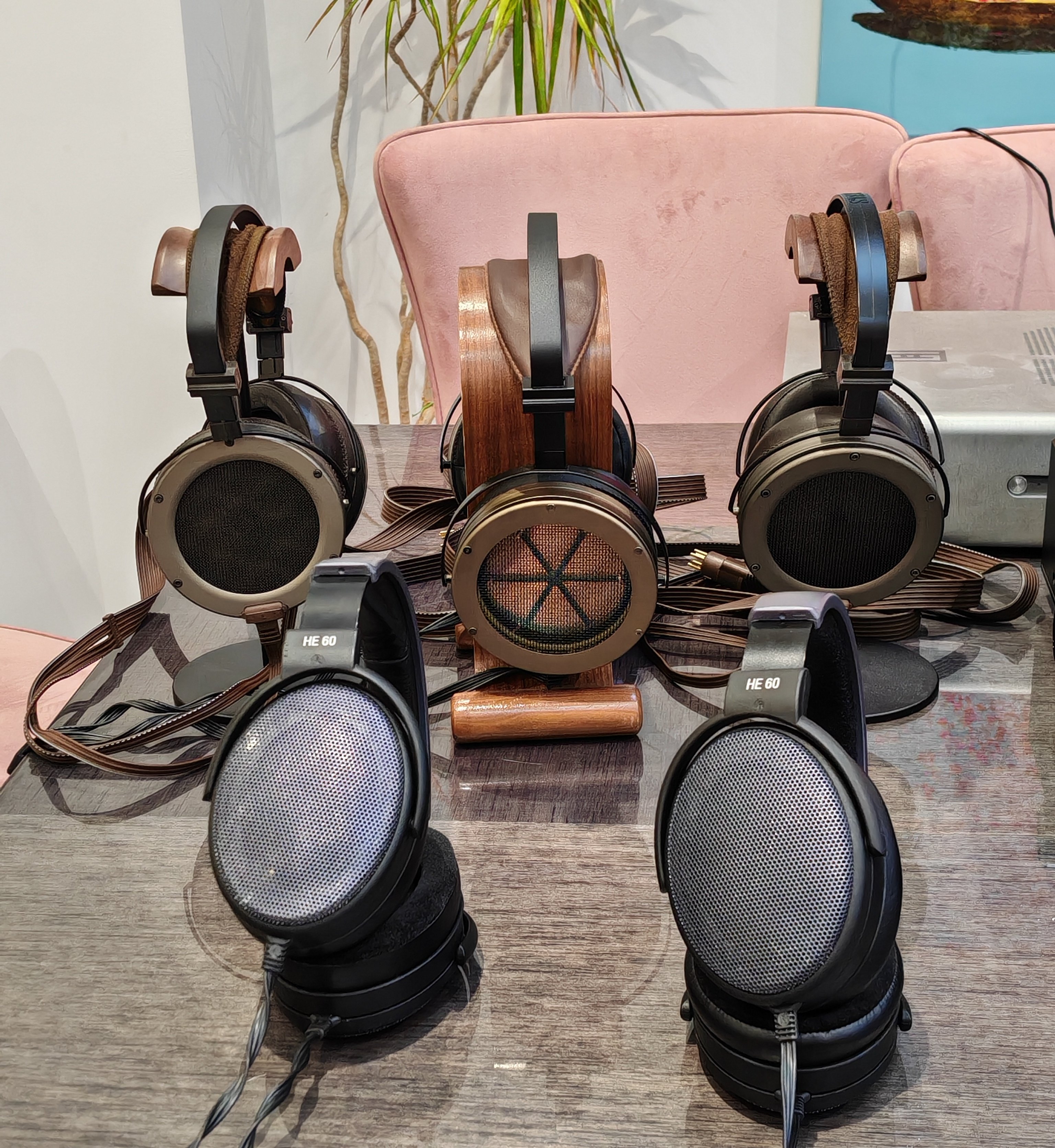 THE WATERCOOLER HEADPHONE EDITION – Headphones, Amps, DACs, and desktop ...