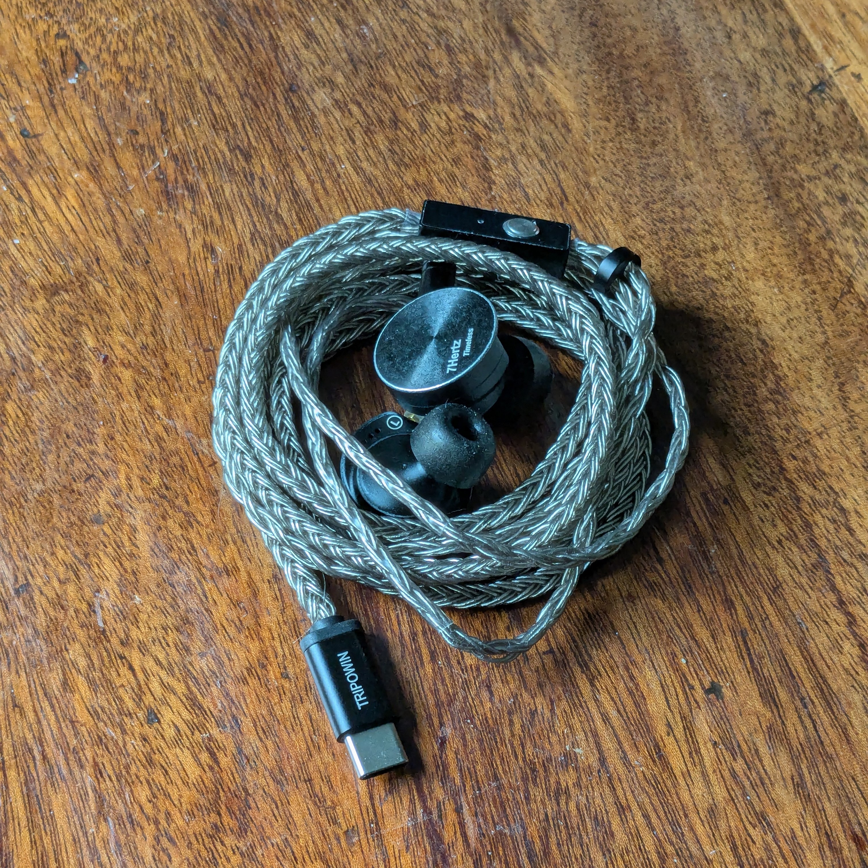 USB-C/Lightning to IEM (MMCX, 2-pin) cables | Headphone Reviews and ...