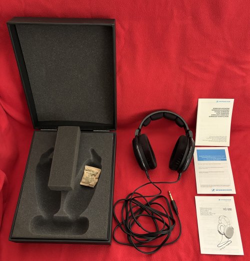 Sold: Rare vintage Sennheiser HD600 with black PAPER screen. The first ...