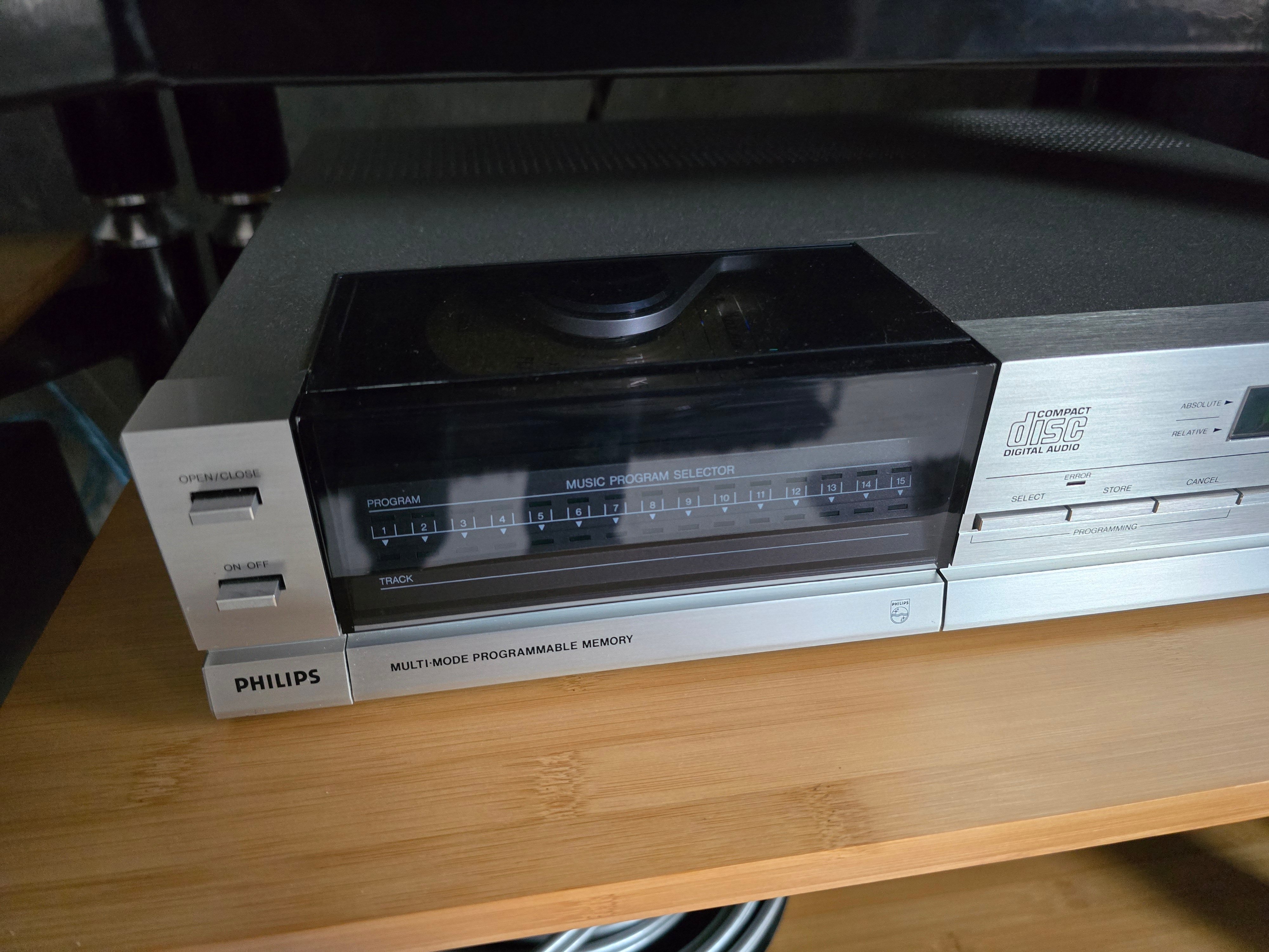Gorgeous vintage Philips CD-303 fully serviced | Headphone Reviews and ...