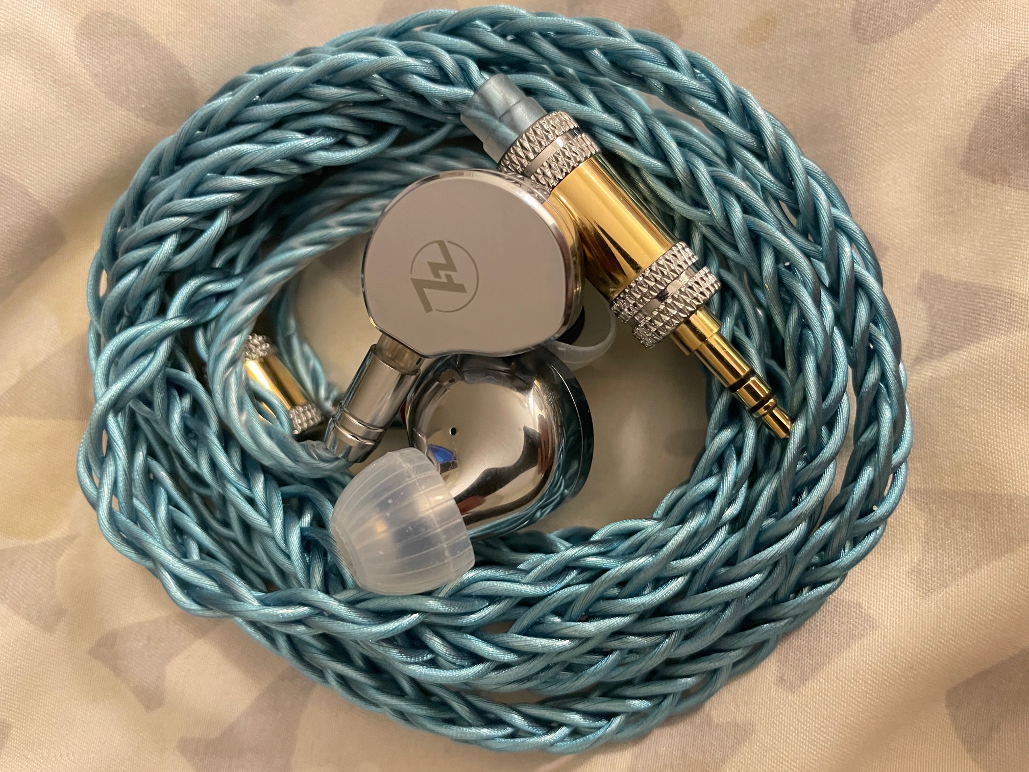 7Hz x Crinacle: Divine Planar Magnetic Driver IEM | Headphone Reviews ...