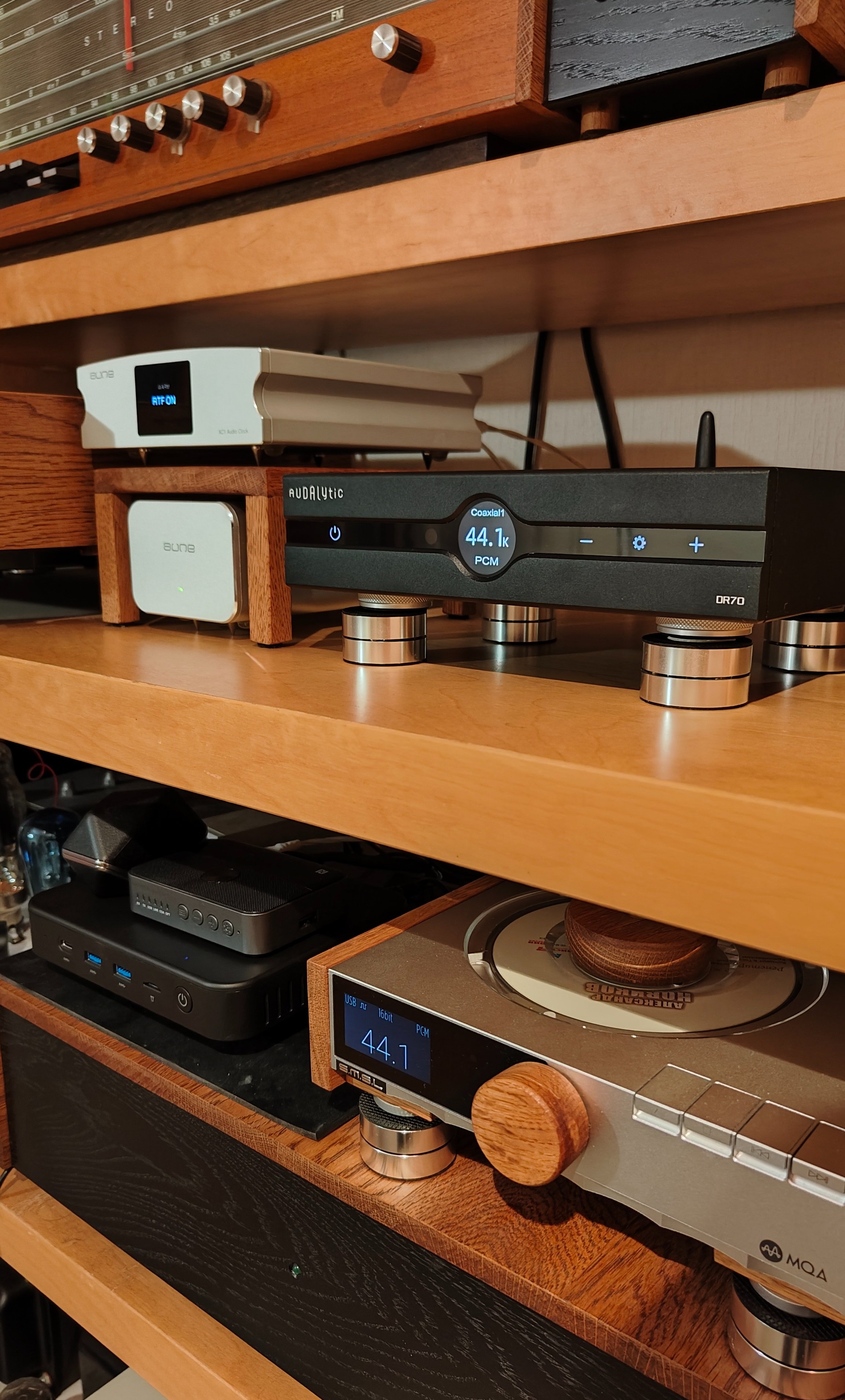 Gustard's Audalytic DR70 R2R Streamer DAC | Headphone Reviews and ...