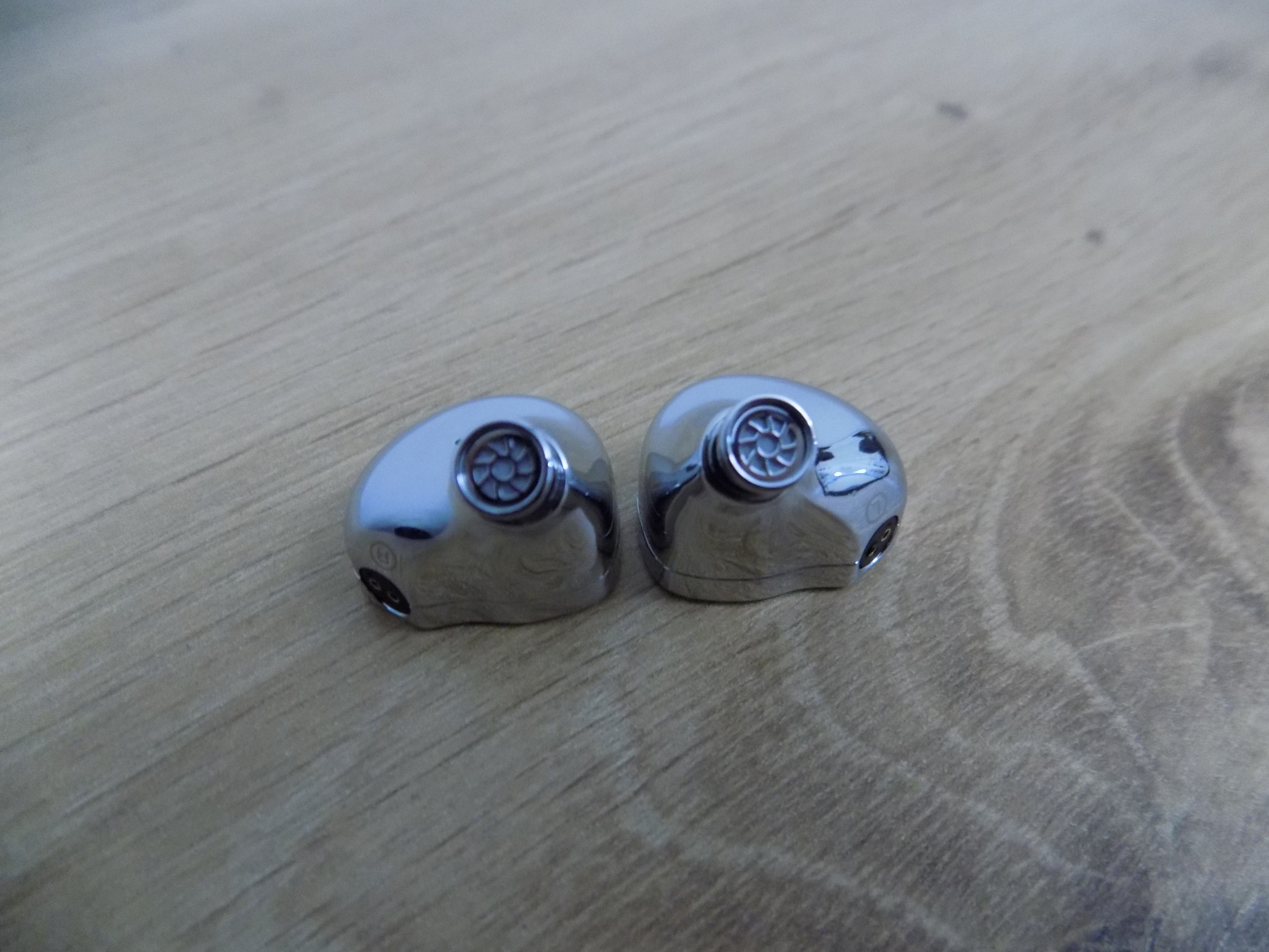 7Hz x Crinacle: Divine Planar Magnetic Driver IEM | Headphone Reviews ...