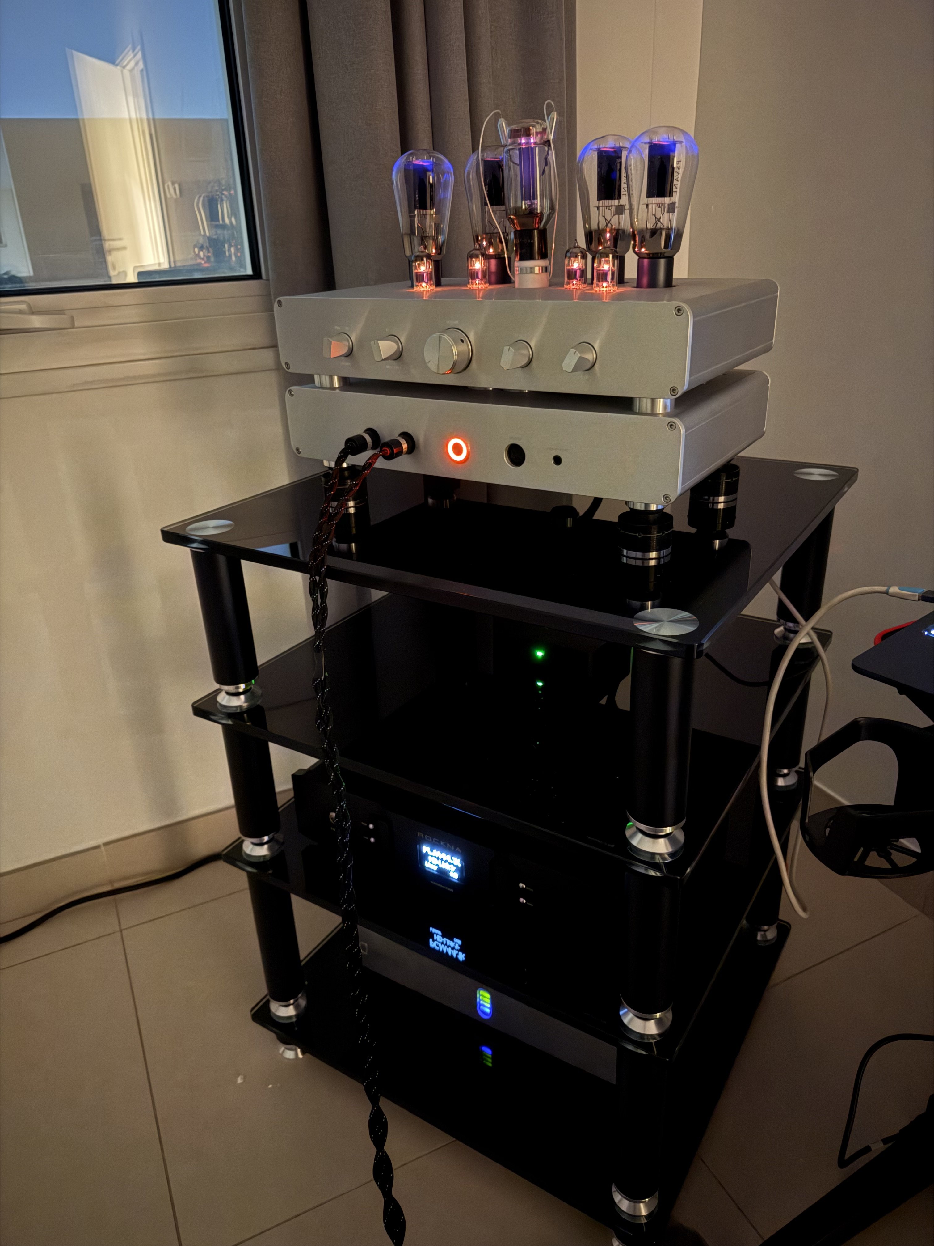 Show us your Head-Fi station at it's current state. No old pictures ...
