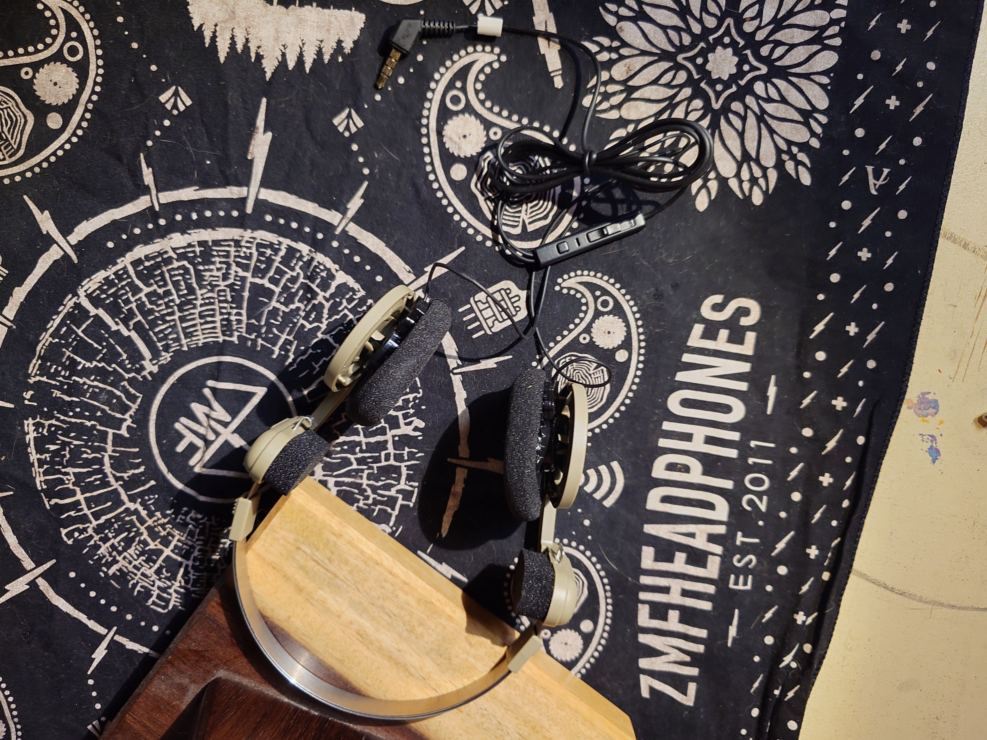 Closed: Koss Porta Pro Beige Special Edition | Headphone Reviews and ...