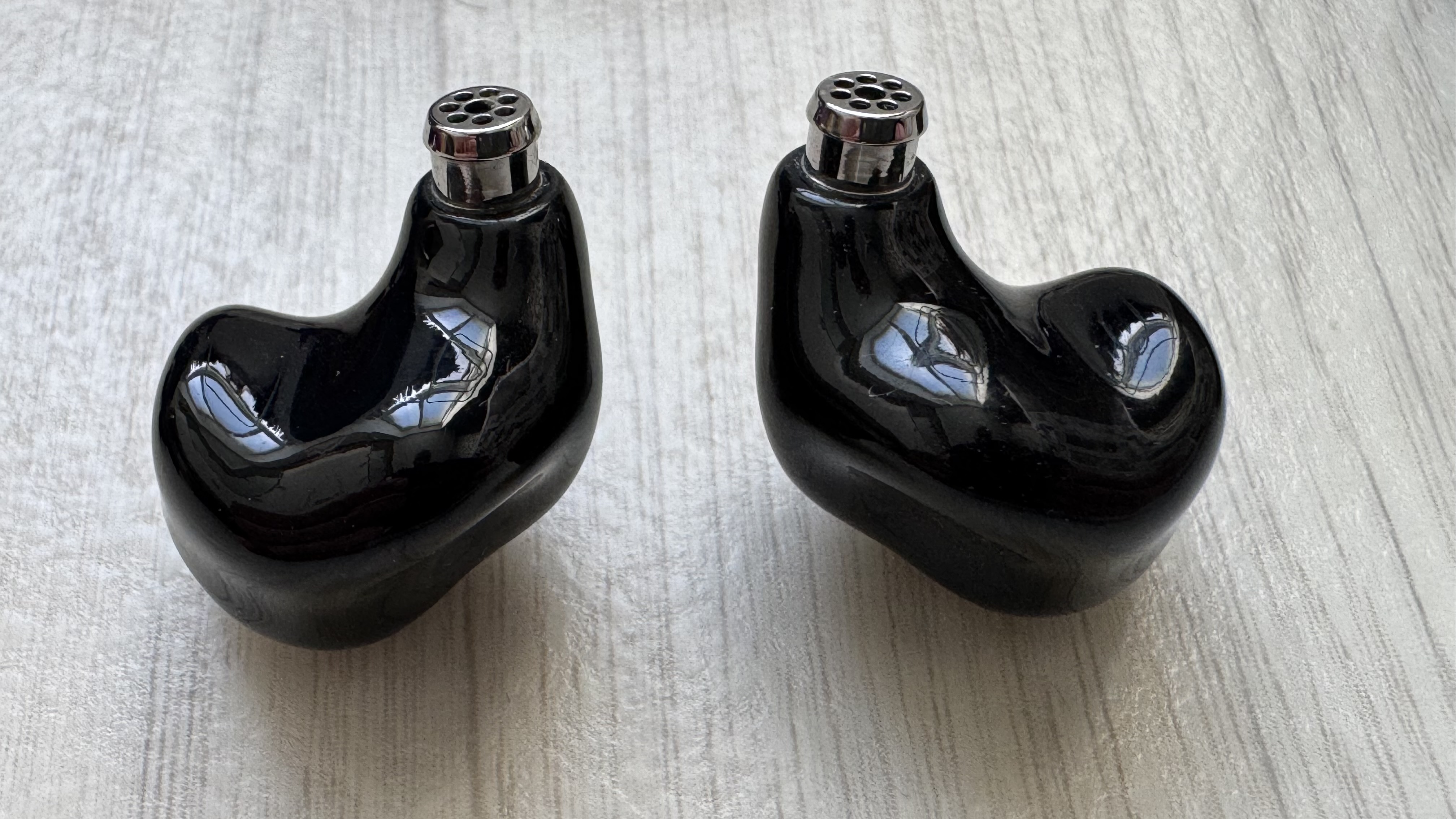 Campfire Audio Bonneville black | Headphone Reviews and Discussion ...