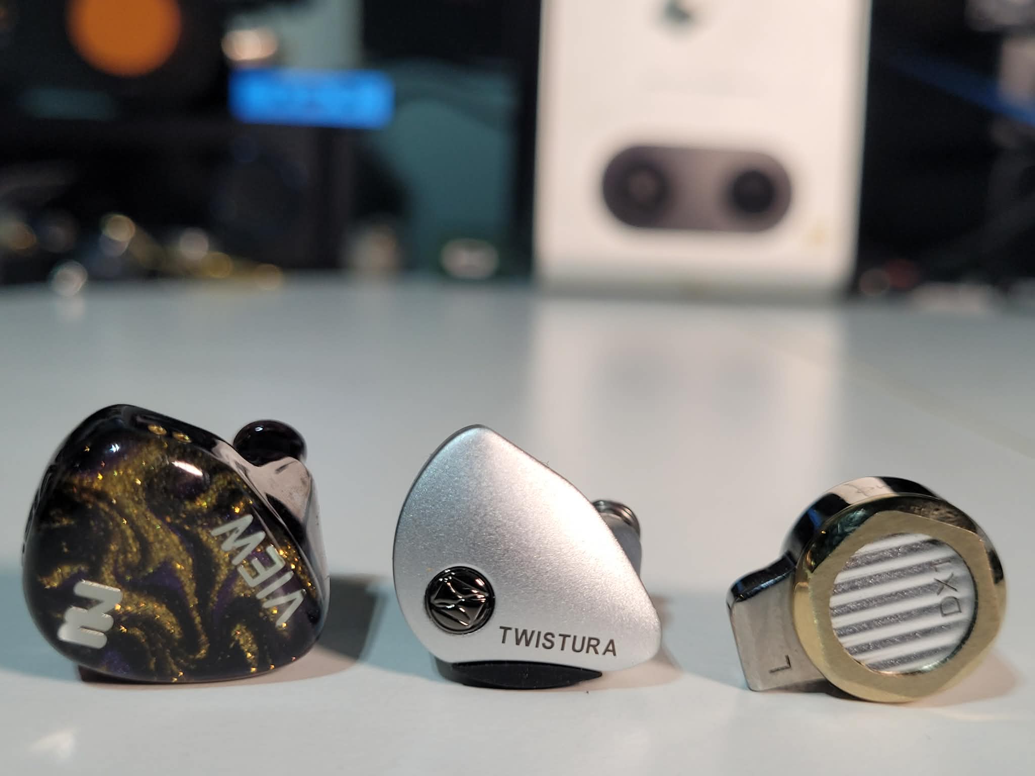 INTUAURA SPLENDOR 2 Review: Niche guilty pleasure with vast soundstage ...