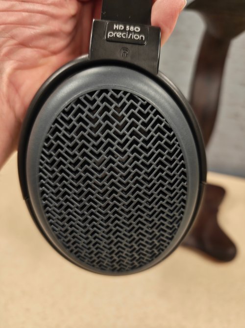 Sold: [SOLD] Sennheiser HD 580 Precision (raised plate, silver mesh ...