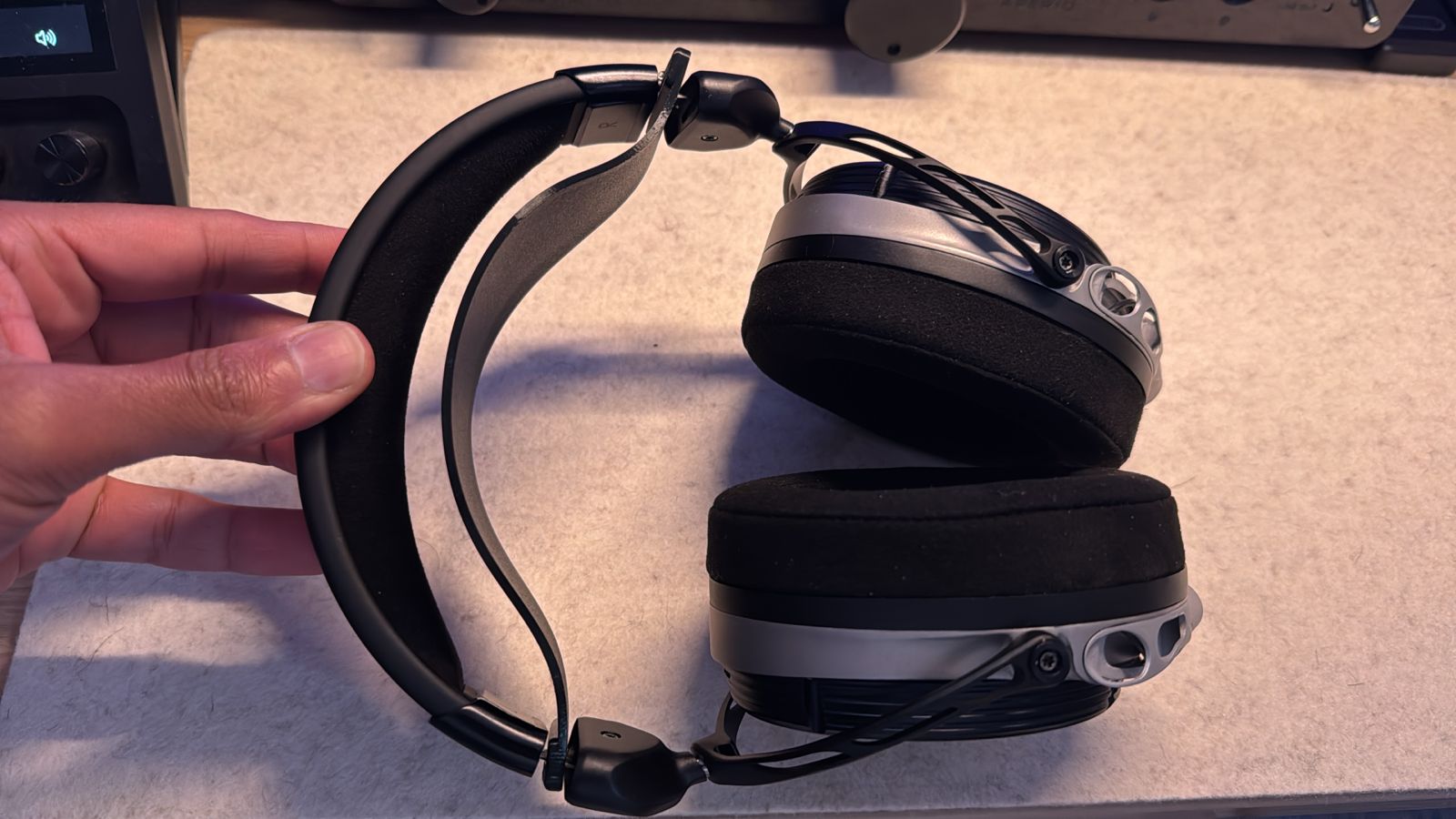 Kaldas Research INOX: The World's First Consumer Closed-Back ...