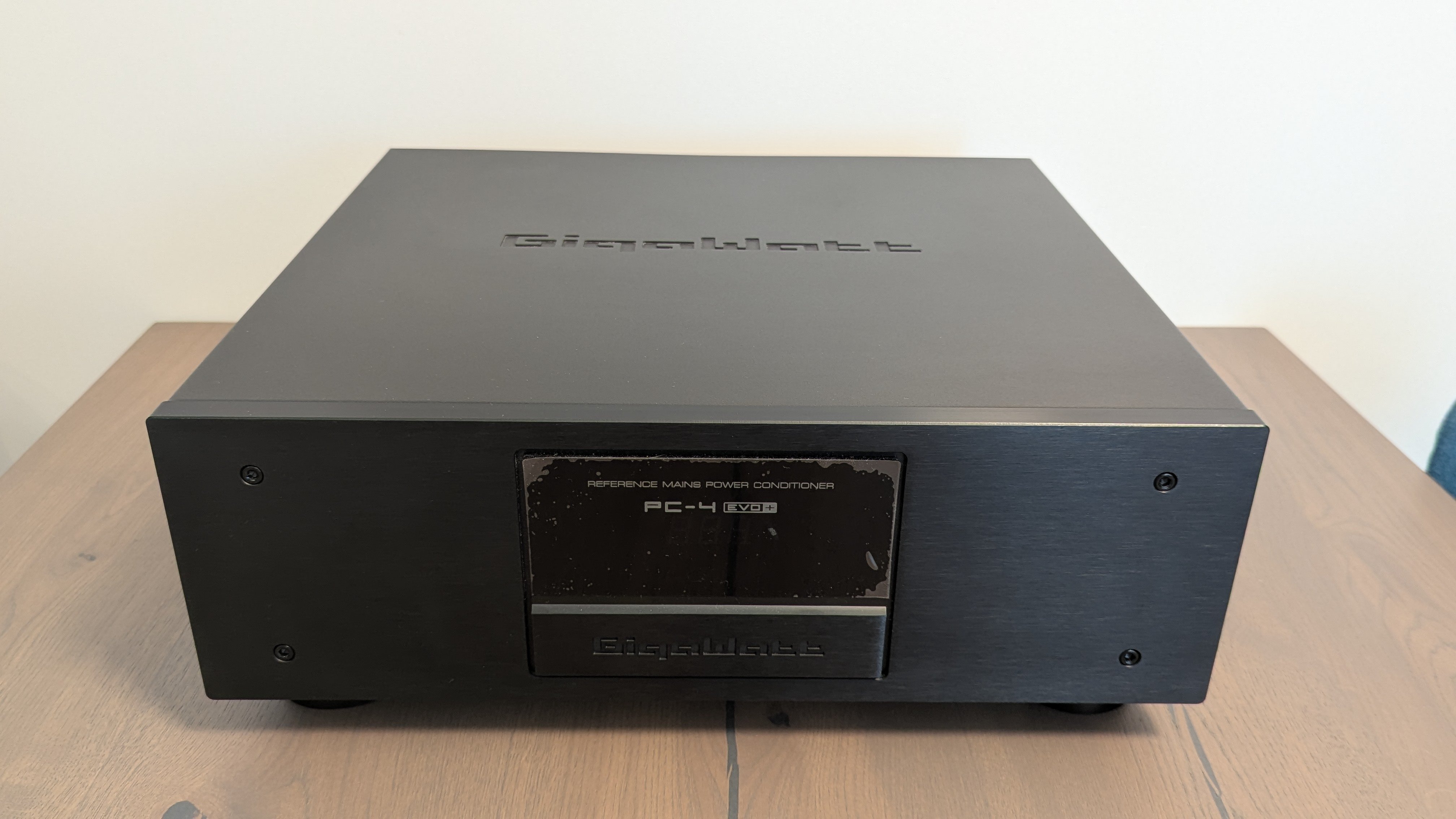 Closed: [FS] Gigawatt PC4 EVO+ power conditioner LS2 MK3 HC cable [EU ...