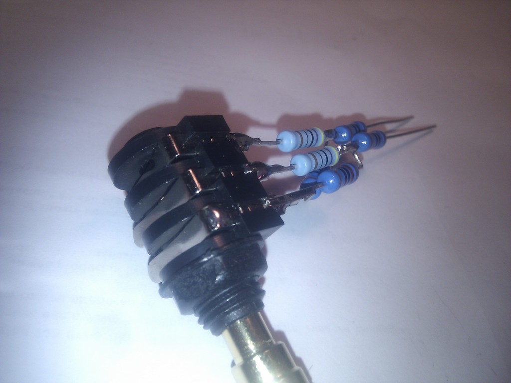 Connecting headphones to amp speaker terminals - Project Amphones ...