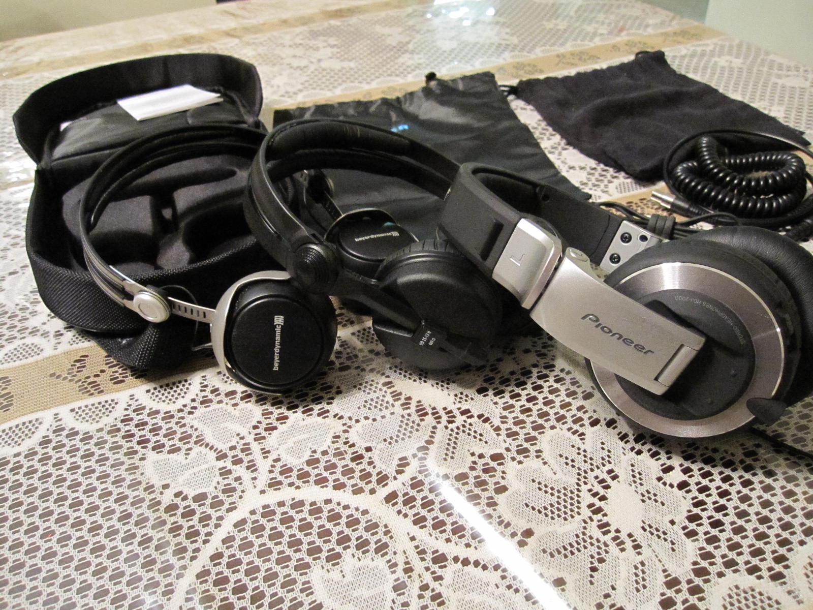 [review/comparison] Beyerdynamic DT1350, T50p, Sennheiser HD25-1-ii ...