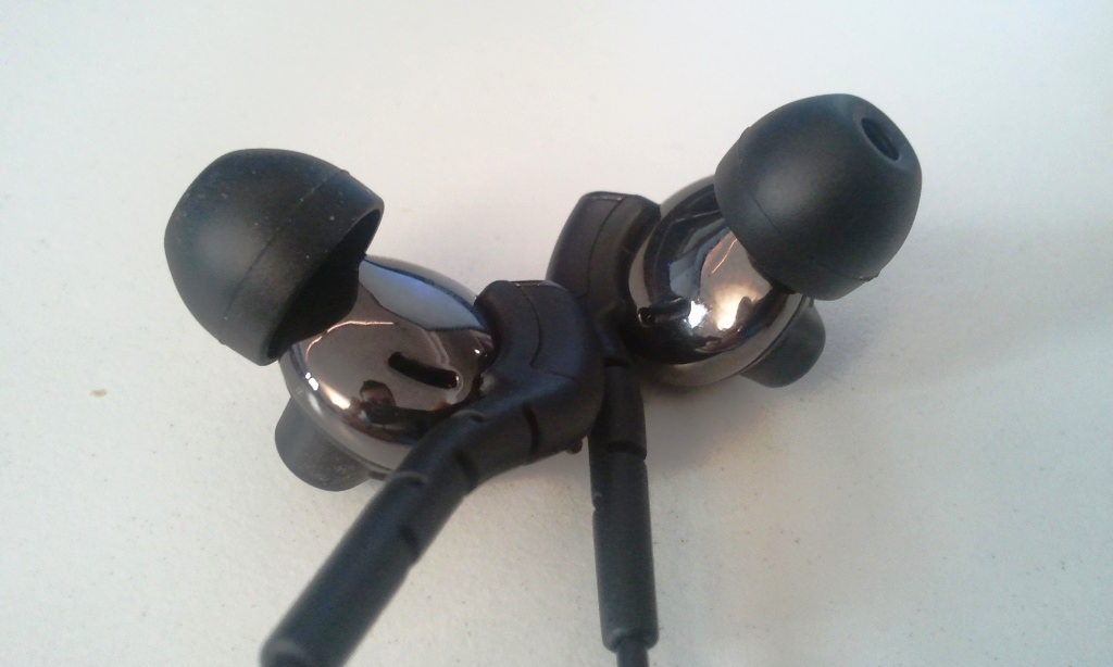 The "noob's" review on the Sony MDR-EX500's | Page 3 | Headphone ...