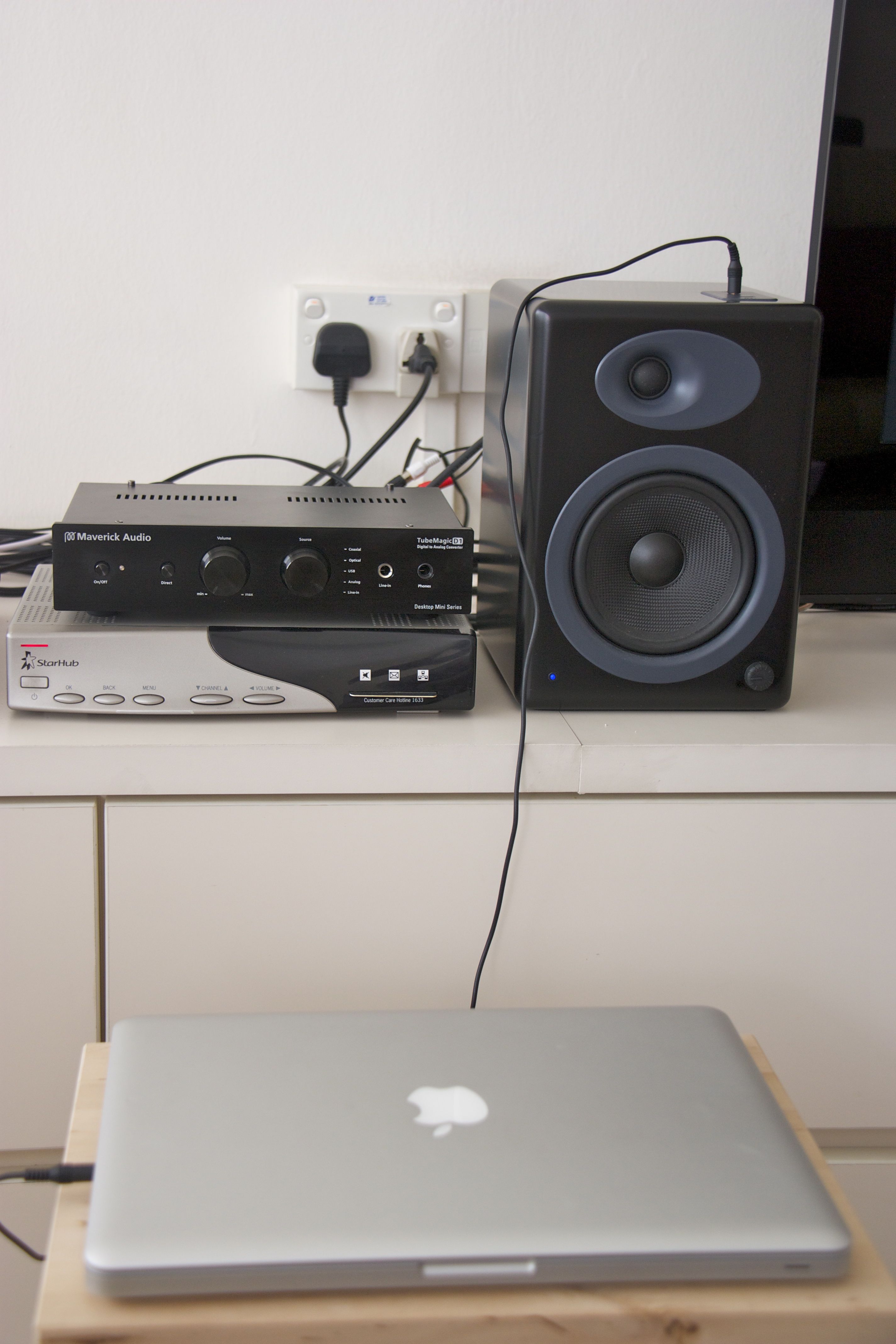 Audioengine A5 speakers and Maverick D1 dac - Thread Gallery ...