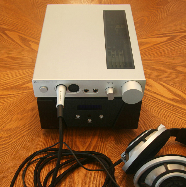 Sennheiser HD800 and HDVA 600 Review | Headphone Reviews and Discussion ...
