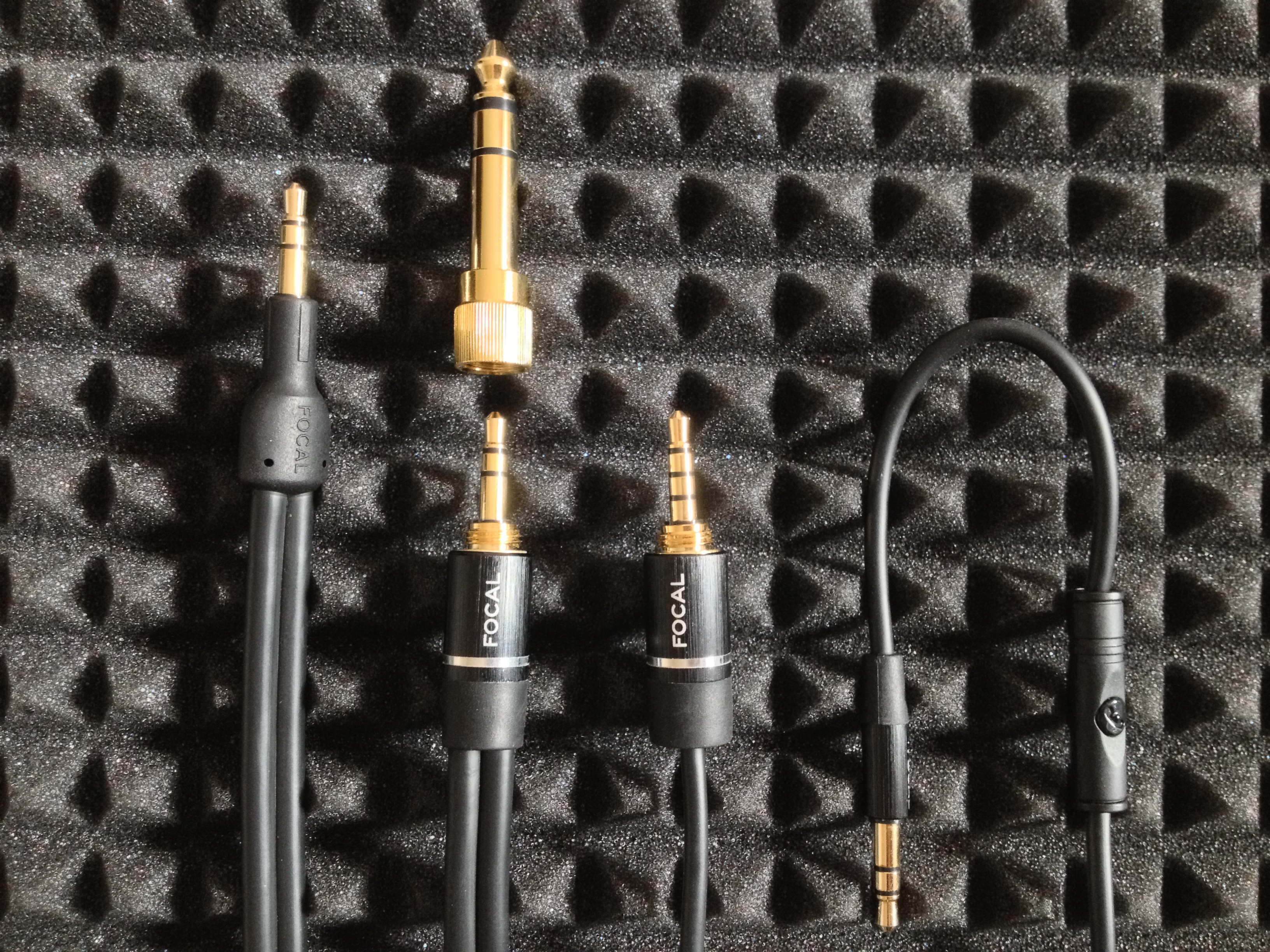 Review and comparison: Focal Spirit Classic & Sennheiser HD380Pro ...