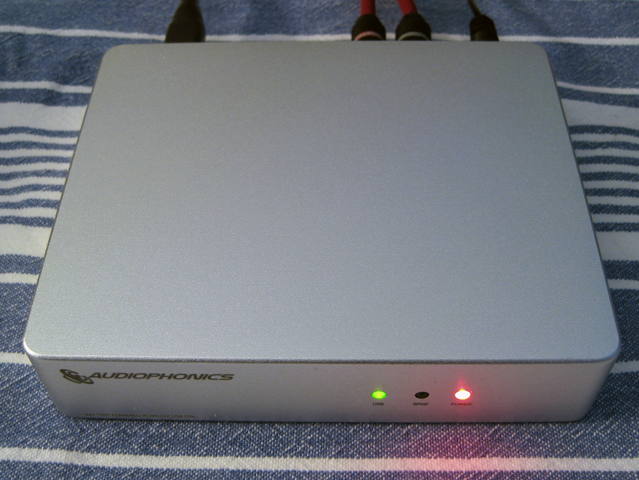 Audiophonics PCM5102 battery-powered 32-bit, 384kHz DAC with XMOS USB ...