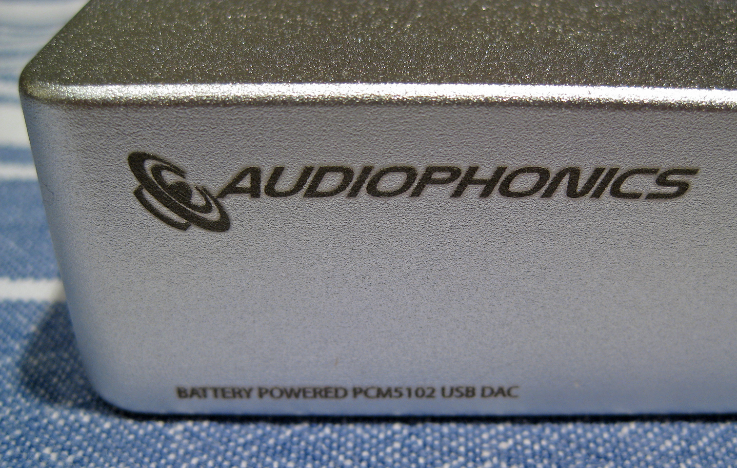 Audiophonics PCM5102 battery-powered 32-bit, 384kHz DAC with XMOS USB ...