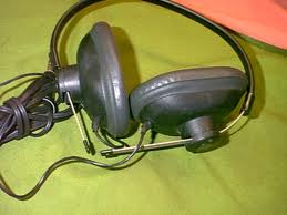 ICONIC HEADPHONES IN MOVIE HISTORY: identify and explore | Headphone ...