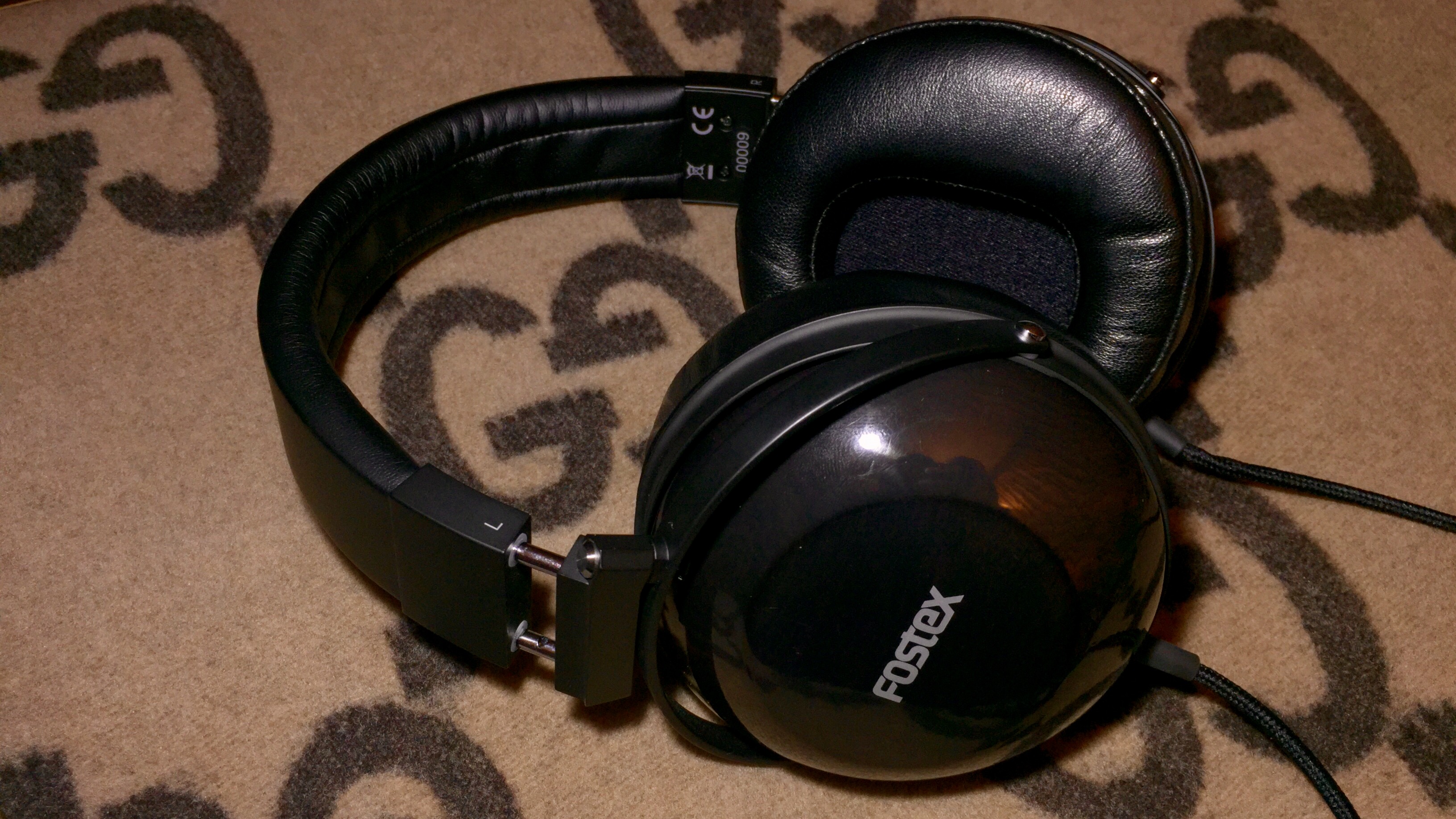 Pics of Headphones... Rules: ONE PIC. NO WORDS! | Page 436 | Headphone ...